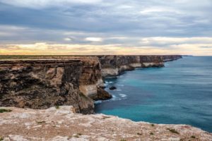 6 Secret Tourist Spots Along The Eyre Highway - Nullarbor Roadhouse