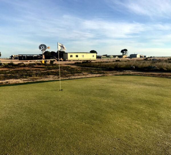 Tourist Attractions - Nullarbor Roadhouse